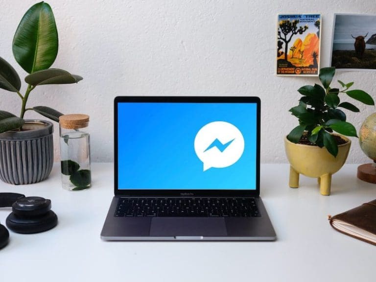 What Happened to the Facebook Messenger App on Apple Watch? - AppleToolBox