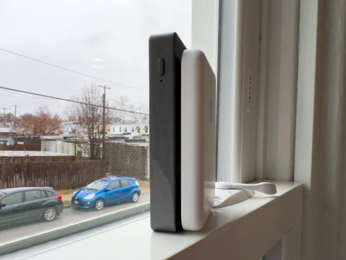 myCharge Mag-Lock Review: The Best MagSafe Battery Pack for iPhone ...