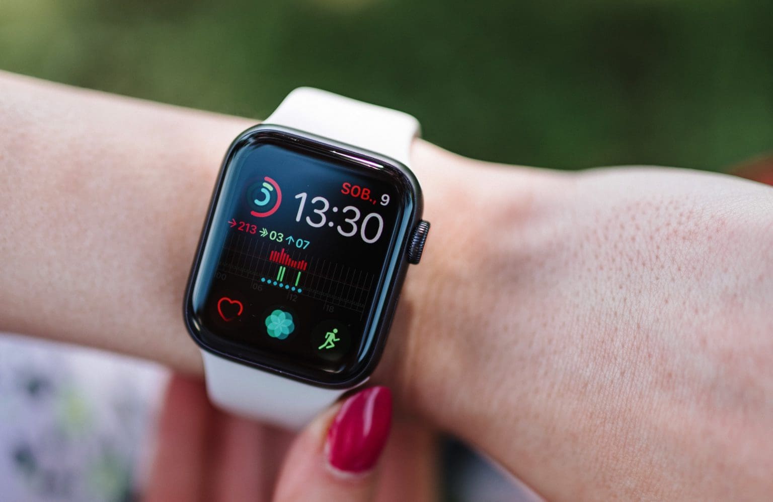 How To Close Your Apple Watch Rings Everyday - AppleToolBox