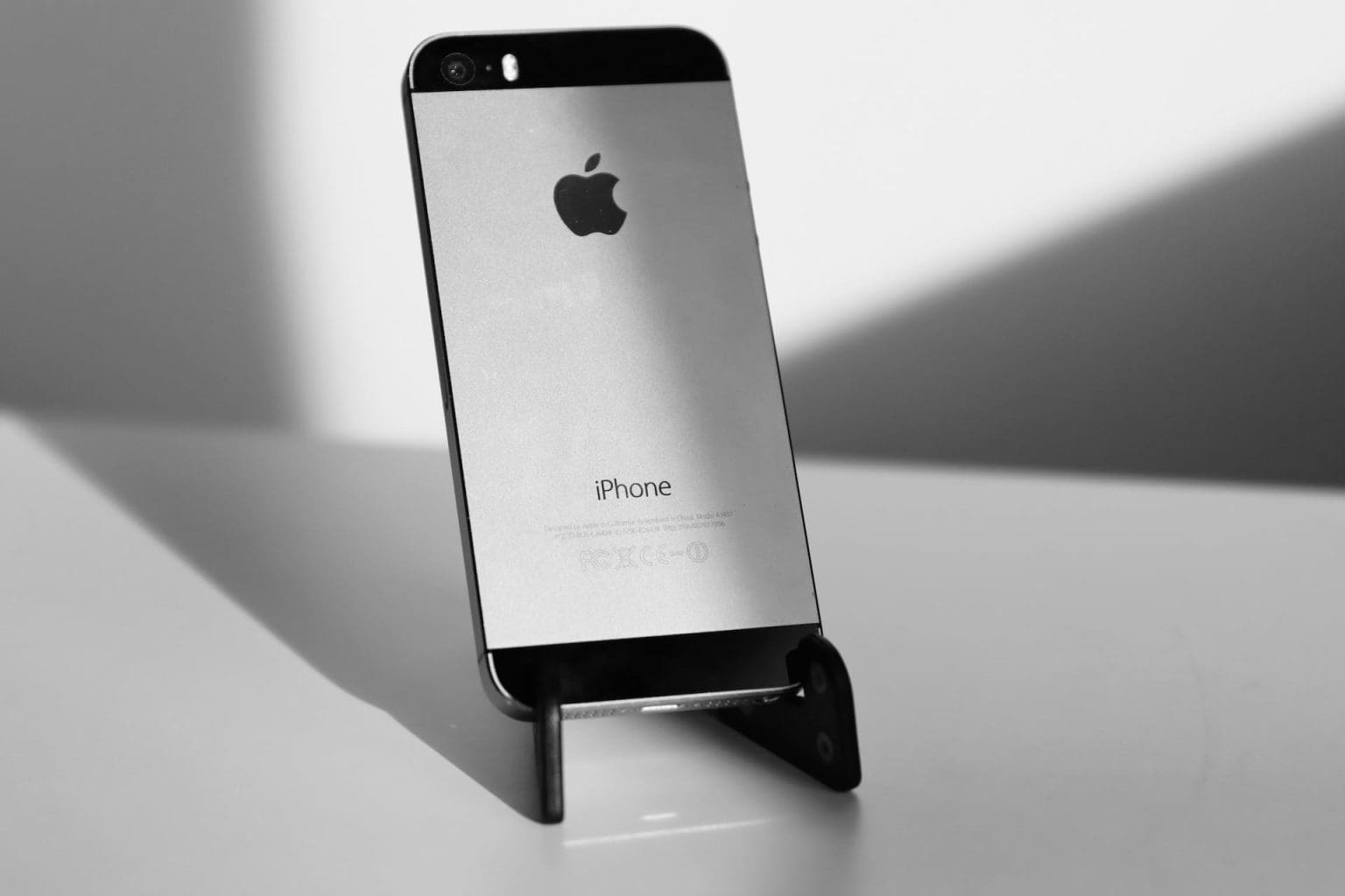 What Kind of iPhone Do I Have? - AppleToolBox