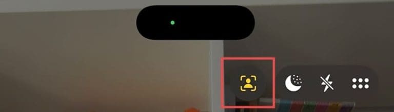 How to Use Center Stage on the iPhone 17 18MP Front Camera for Better ...