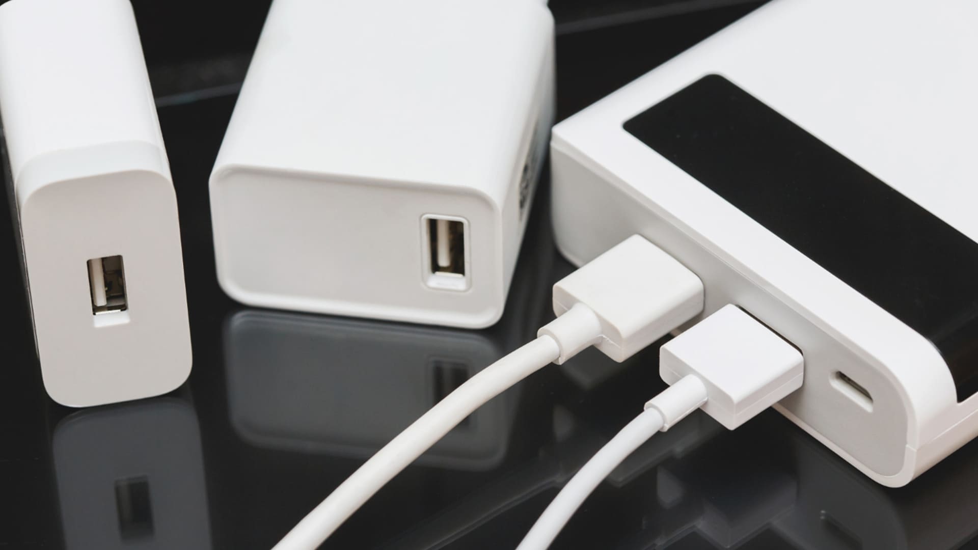 3 Best USB-C Chargers for iPhone and Android (Universal PD Tested ...